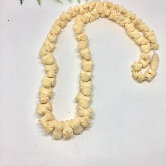 unknown | Jewelry | Vintage Hand Carved Cream Color Beads Necklace ...